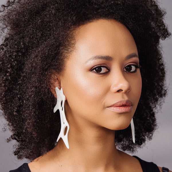 Sanda White - MO:ON Jewellery – Ehestu