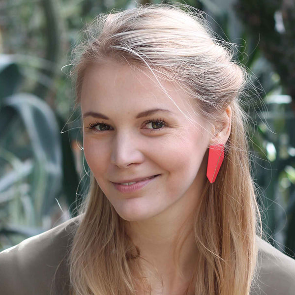 Folded Vertical Earrings "Strawberry Red" - Lisa Kroeber Jewellery – Ehestu